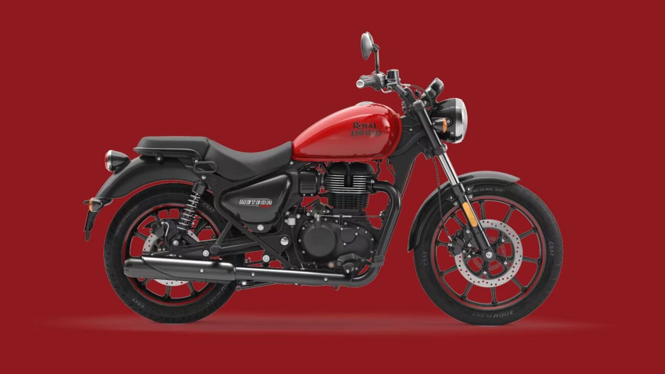 RE Meteor 350 Fireball Red Bikes in Vizag - Saran Motors